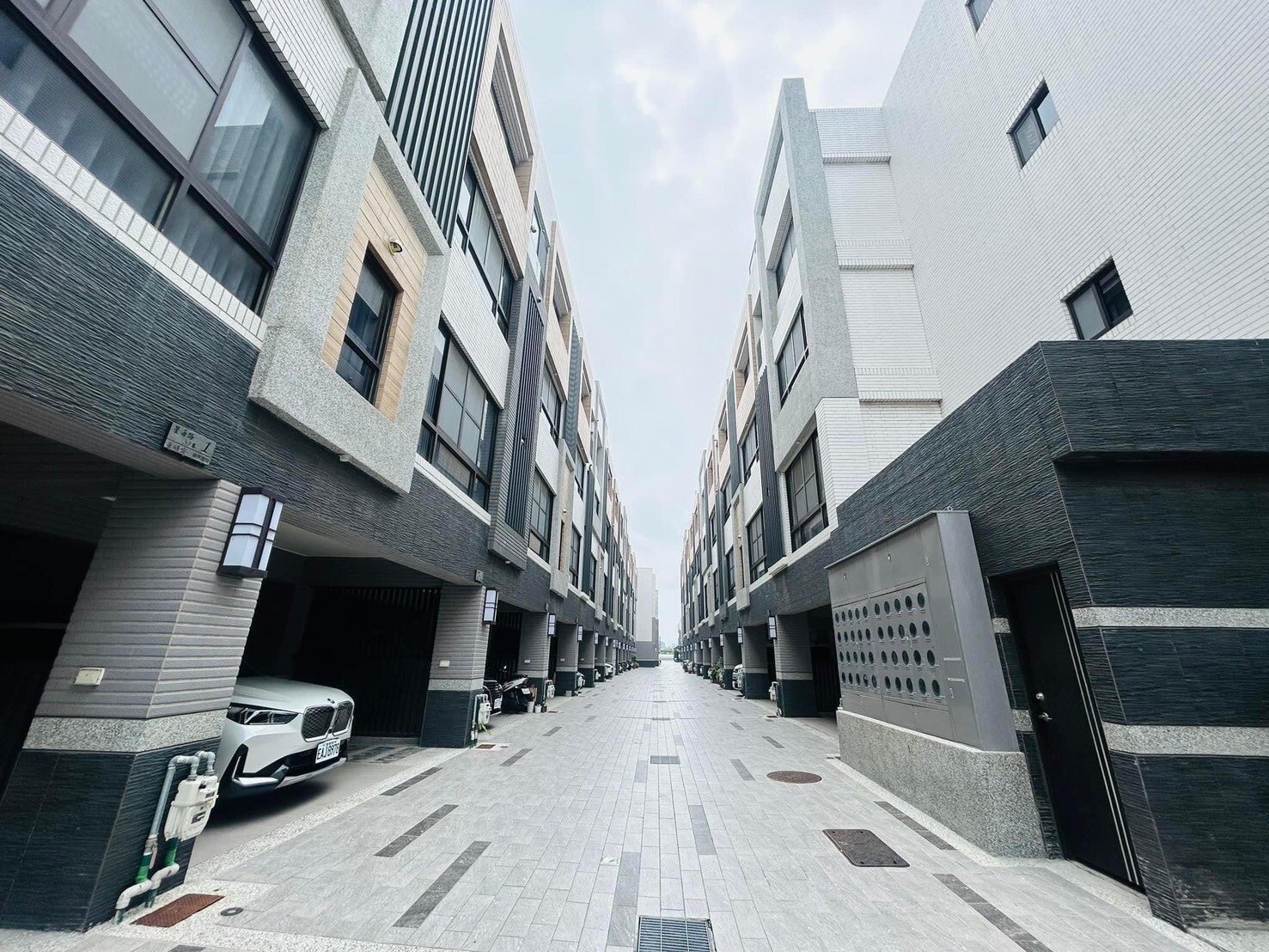 沙鹿市中心雙車位豪宅稀有釋出屋況超好 台中市沙鹿區星晴空買房子、房屋出售 樂屋網