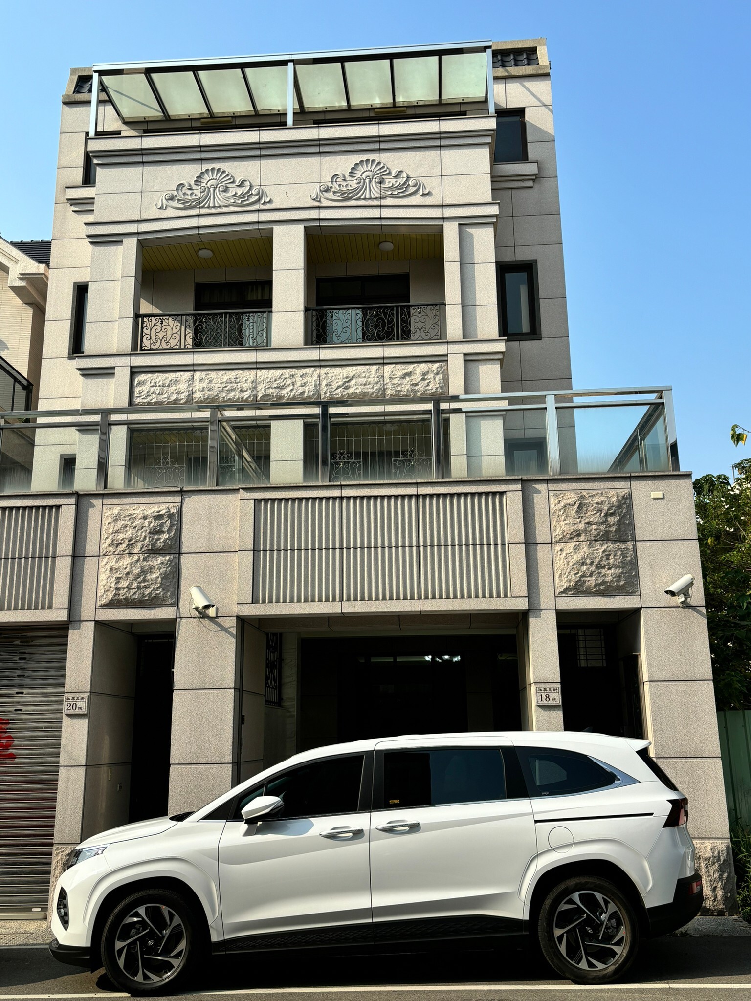 台中市豐原區社興三街別墅豐原臨路電梯別墅稀有釋出四套房自有車庫 房屋出租 樂屋網