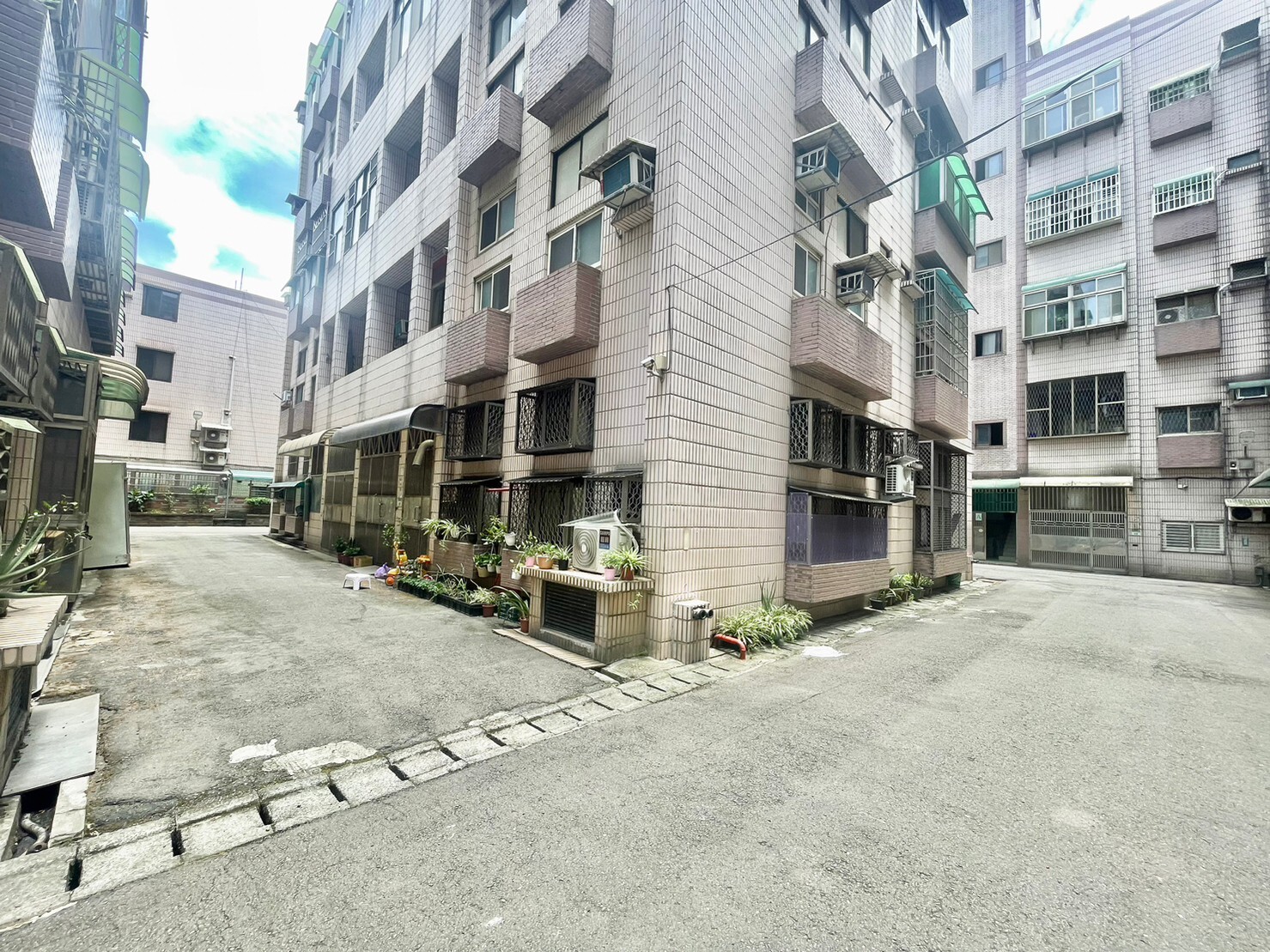 桃園市觀音區新富路公寓雨庭 帶你買好房 觀音大莊樓中樓31房美寓 房屋出租 樂屋網