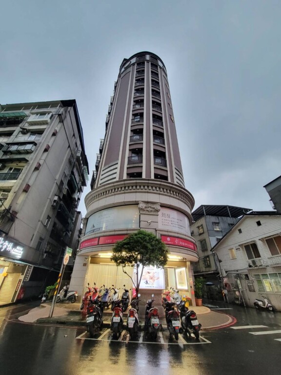 尊貴千富新北市永和區保平路電梯大廈★雙捷運獨戶尊貴三房★太平洋劉映琪 房屋出售 樂屋網