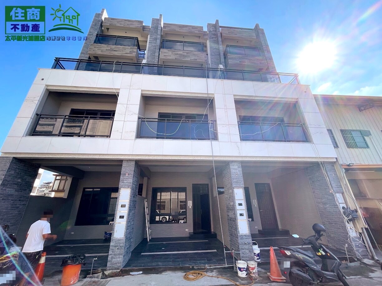 台中市北屯區軍和街別墅軍功商圈 全新別墅4大套房神明廳 南北帝王座 房屋出售 樂屋網
