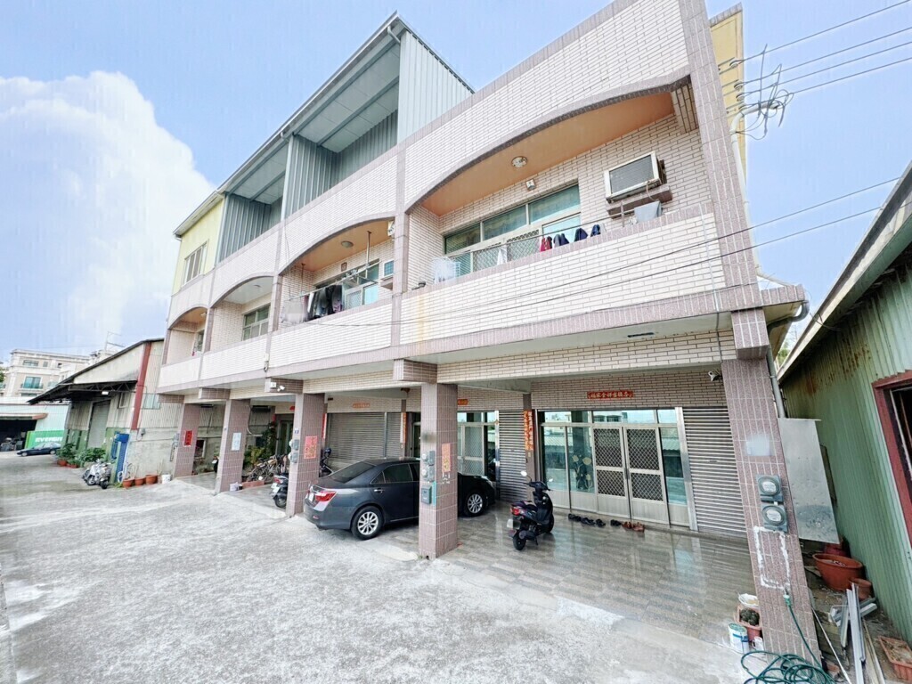 台中市沙鹿區鎮南路一段透天厝『銘銘有好房』大地坪大面寬孝親透天 房屋出售 樂屋網