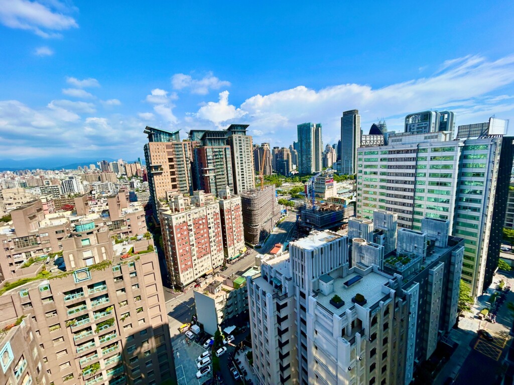 謙謙太子台中市西屯區上安路電梯大廈台中七期太子建設謙謙太子學區四房平車成交哥 房屋出售 樂屋網