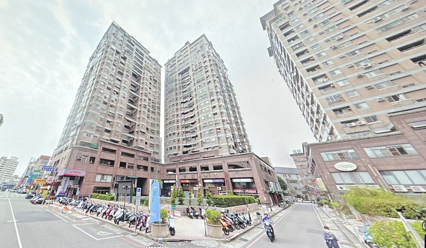 國圖館文教特區★景觀樓中樓+平面車位★ 台中市南區京華大鎮京國特區買房子、房屋出售 樂屋網