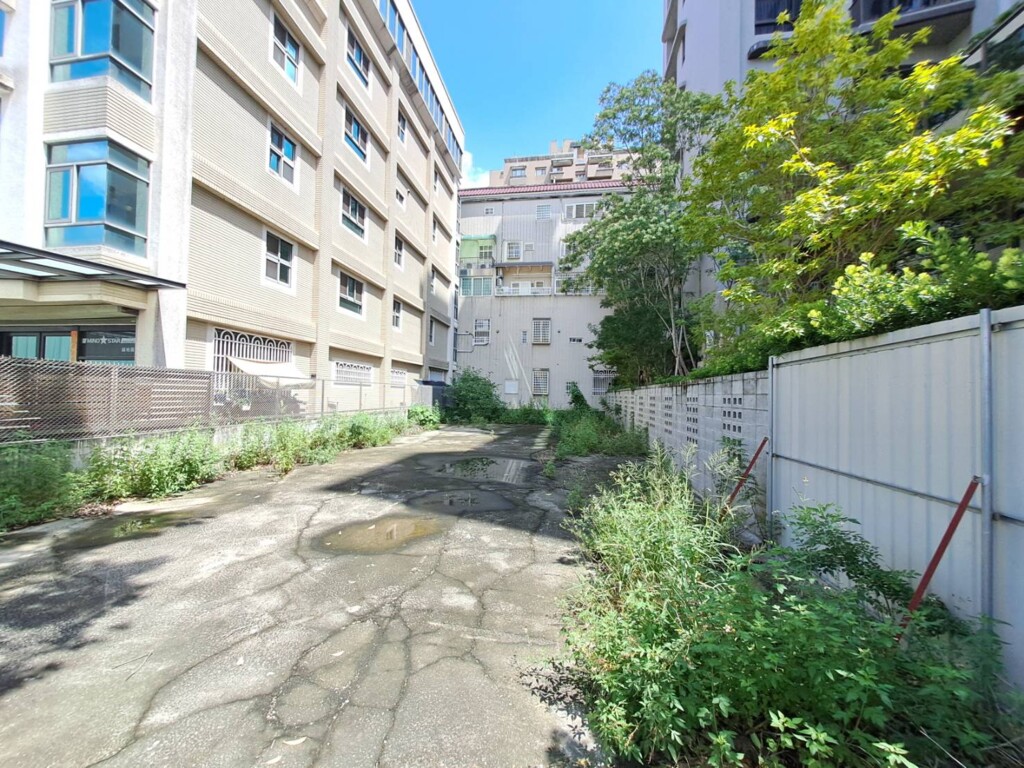 商業用地南屯八期㊣文心南七路商一建地台中市南屯區文心南七路 樂屋網 土地買賣