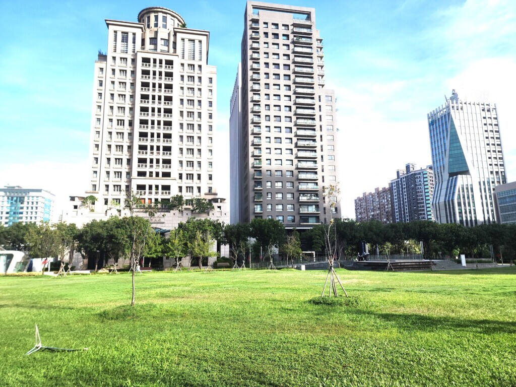 聯聚和平大廈台中市西屯區文心路二段電梯大廈誠售聯聚和平市政公園景樓戶 全新美宅單坪僅33萬 房屋出售 樂屋網
