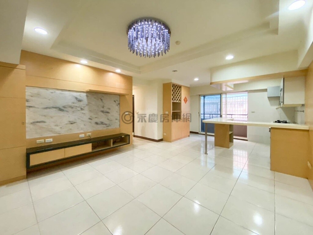 城市之翼高雄市三民區鼎中路電梯大廈⭐文藻榮總舒適三改大兩房大平車主衛開窗⭐ 房屋出售 樂屋網