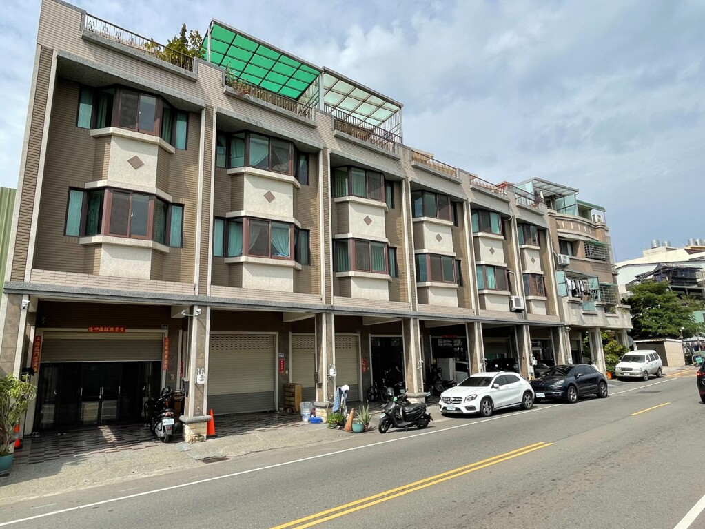 台中市東區旱溪西路一段別墅 ️東區旱溪臨路面河畔輕屋齡稀有別墅 ️ 房屋出售 樂屋網