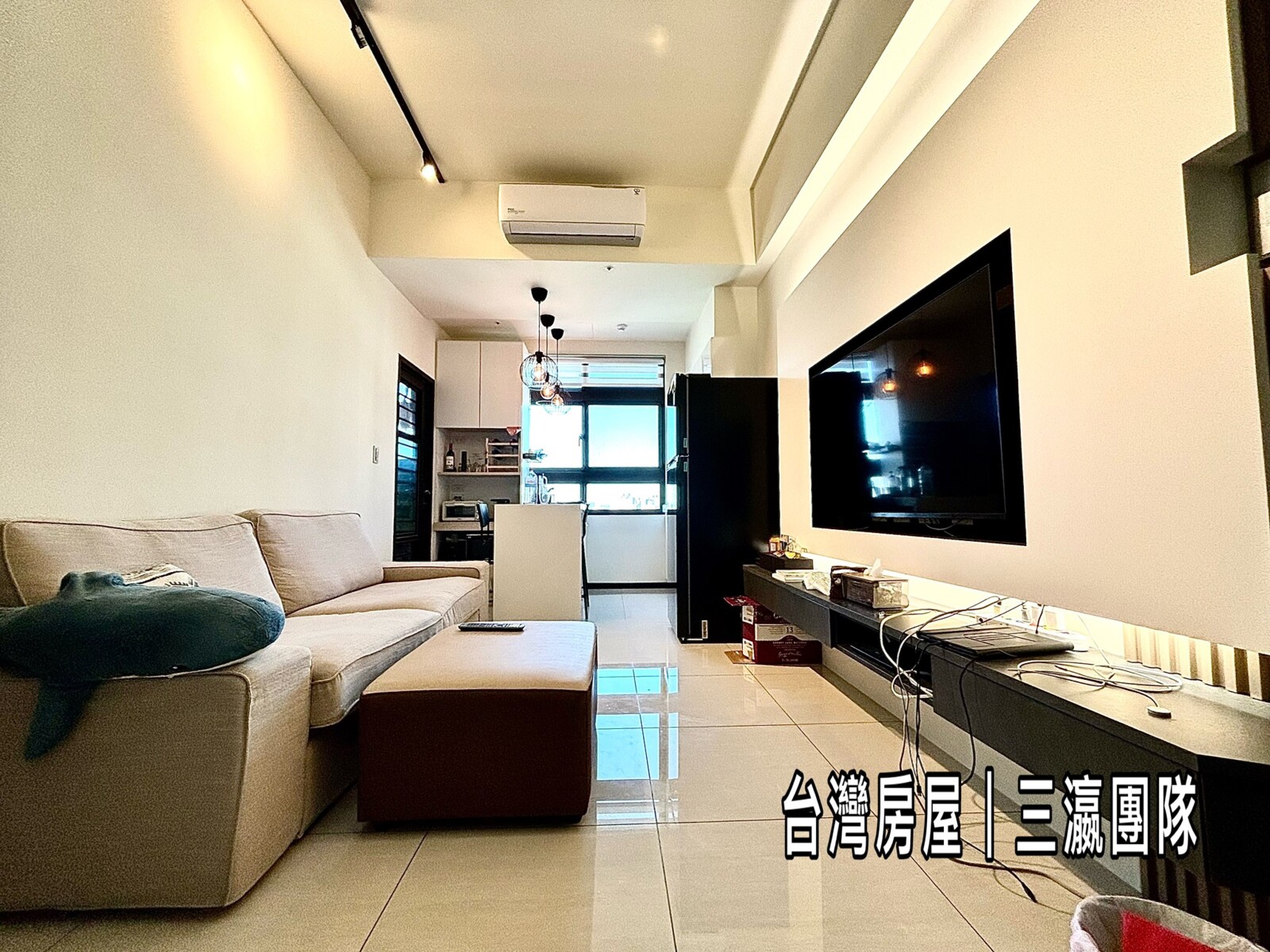 微笑之心微笑世紀a區台中市北區育樂街電梯大廈一中商圈秒殺微笑兩房平車精緻質感裝潢 房屋出售 樂屋網