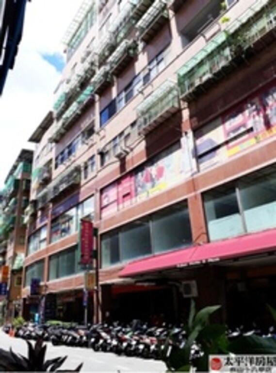 晶贊廣場美福堡新北市泰山區明志路三段電梯大廈稀有大型辦公住商混合電梯大樓 房屋出售 樂屋網