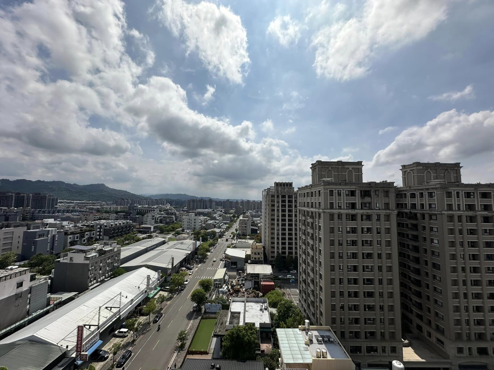 【程】佳福青樂朝南高樓三房車位無限視野戶 台中市北屯區佳福青樂買房子 樂屋網