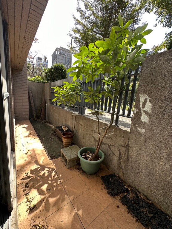 家天下新北市林口區文化北路一段電梯大廈【專任】家天下庭院21房超稀有釋出 房屋出售 樂屋網