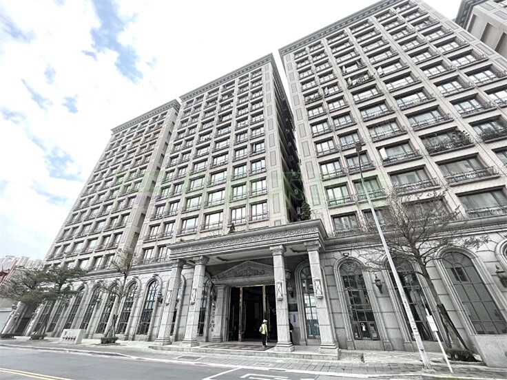 新北市林口區忠孝三路電梯大廈巴黎香榭精品三房車 房屋出售 樂屋網