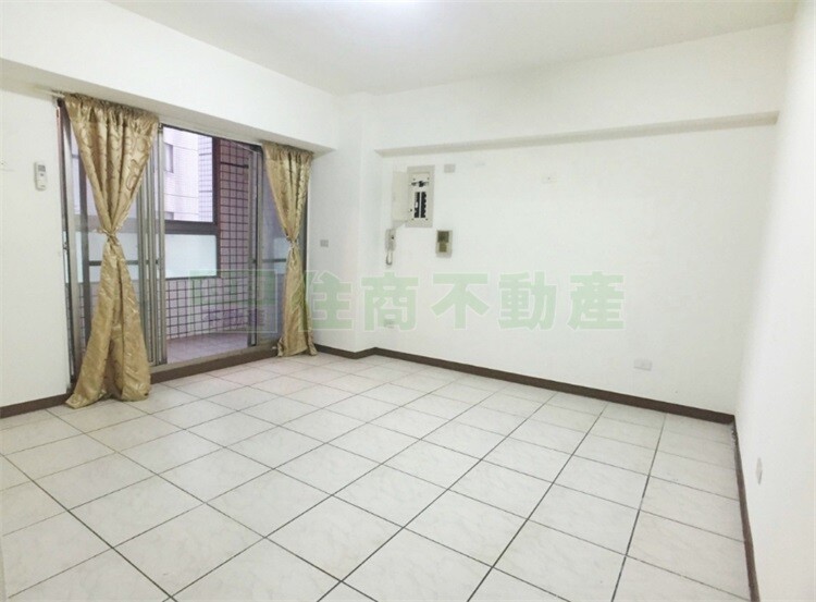 國王與我台中市南屯區河南路四段電梯大廈惠文國小高樓層四房平車 房屋出租 樂屋網