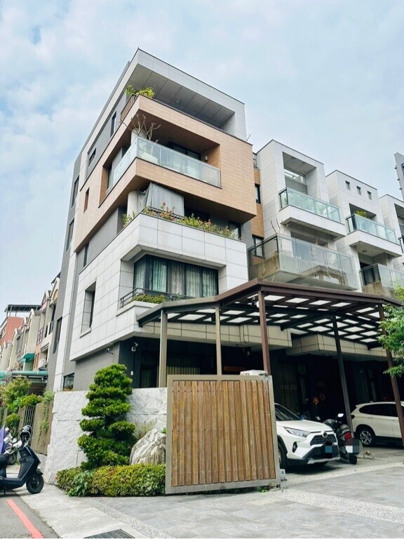 水湳經貿14期 ️豐穀建設景三千大地坪電梯邊間別墅 台中市北屯區景三千a買房子、房屋出售 樂屋網