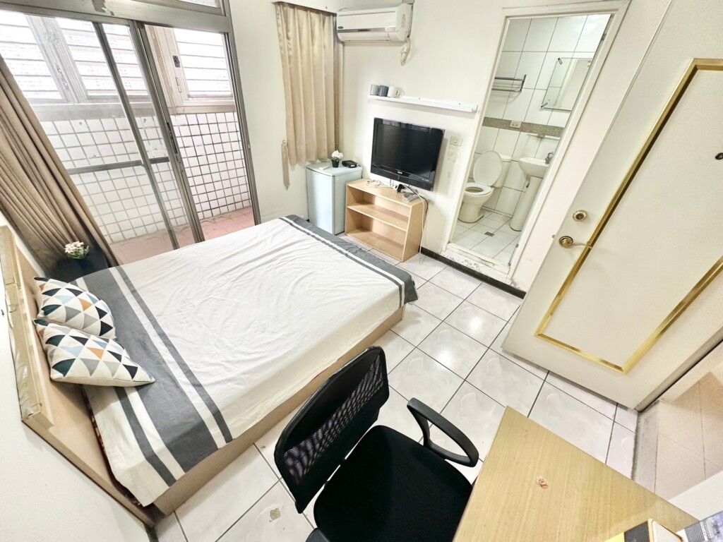 台中市南區工學路電梯大廈⏳小資首選⏳陽台獨洗⏳絕美採光⏳電梯管理員 房屋出租 樂屋網