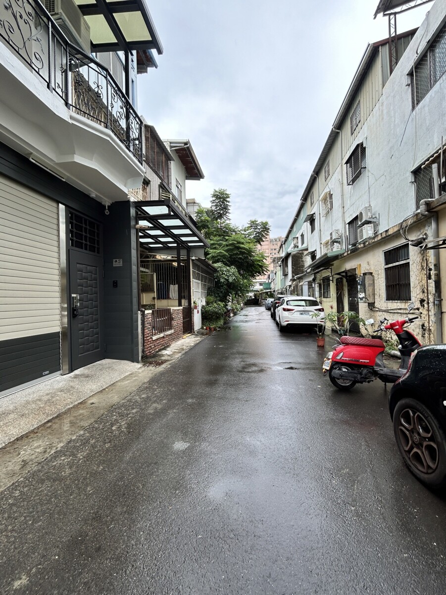 【宏庭專售】崇德商圈 百萬裝潢超美透天 車庫停車 台中市北屯區買房子、房屋出售 樂屋網