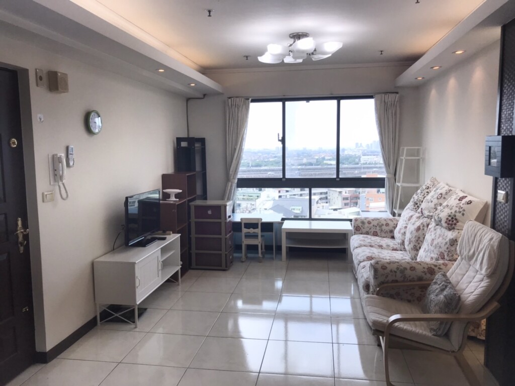 城市之光桃園市平鎮區民族路二段電梯大廈平鎮文化國小旁城市之光高樓景觀三房車位 房屋出租 樂屋網