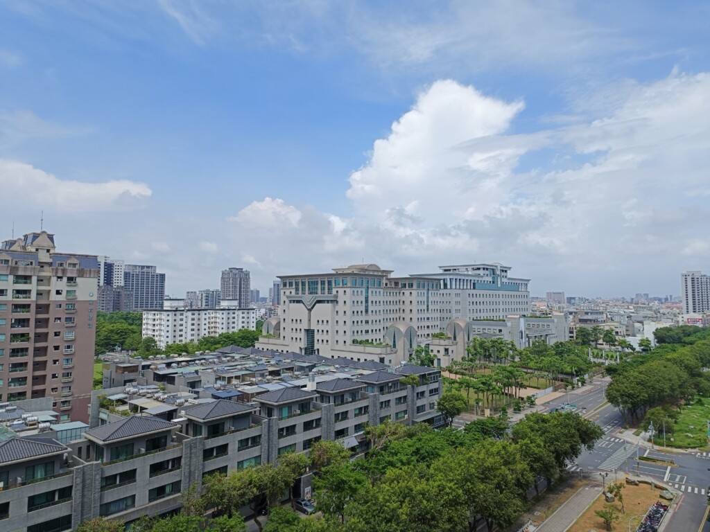 新悅城台南市安平區健康路三段電梯大廈新悅城6年屋視野好大兩房 房屋出售 樂屋網