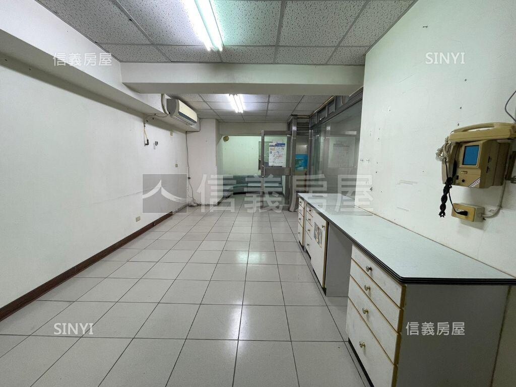 台中市南區學府路店面正學府路一二樓店面 房屋出租 樂屋網