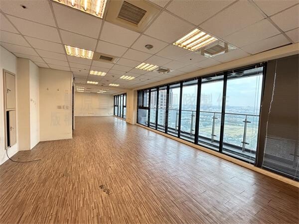 台中市西屯區市政路店面【七期高樓層商辦】住商雅潭靖雯 房屋出租 樂屋網