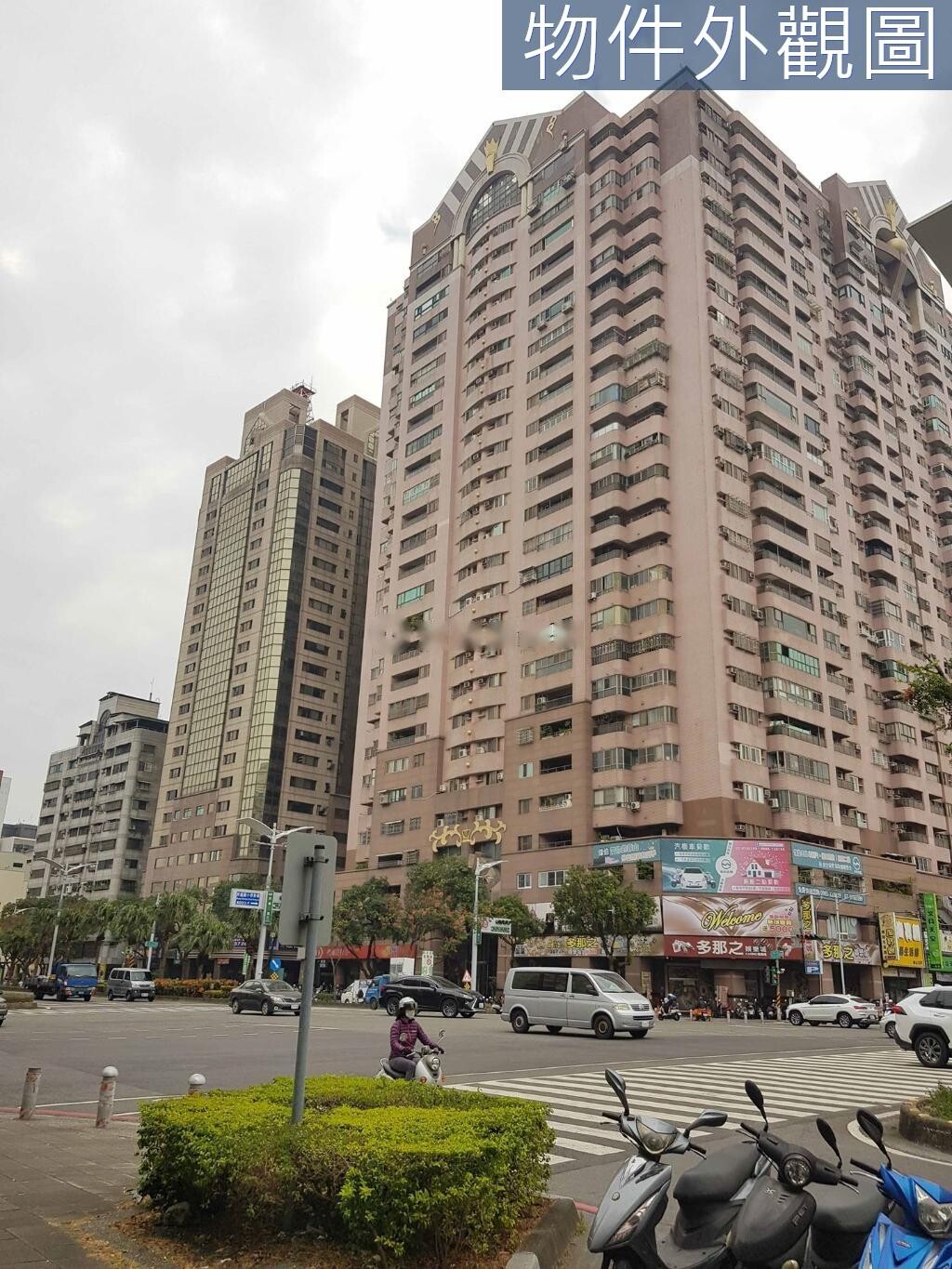 輝皇時代高雄市前鎮區民權二路電梯大廈亞灣景觀大坪數六房雙平車 房屋出售 樂屋網