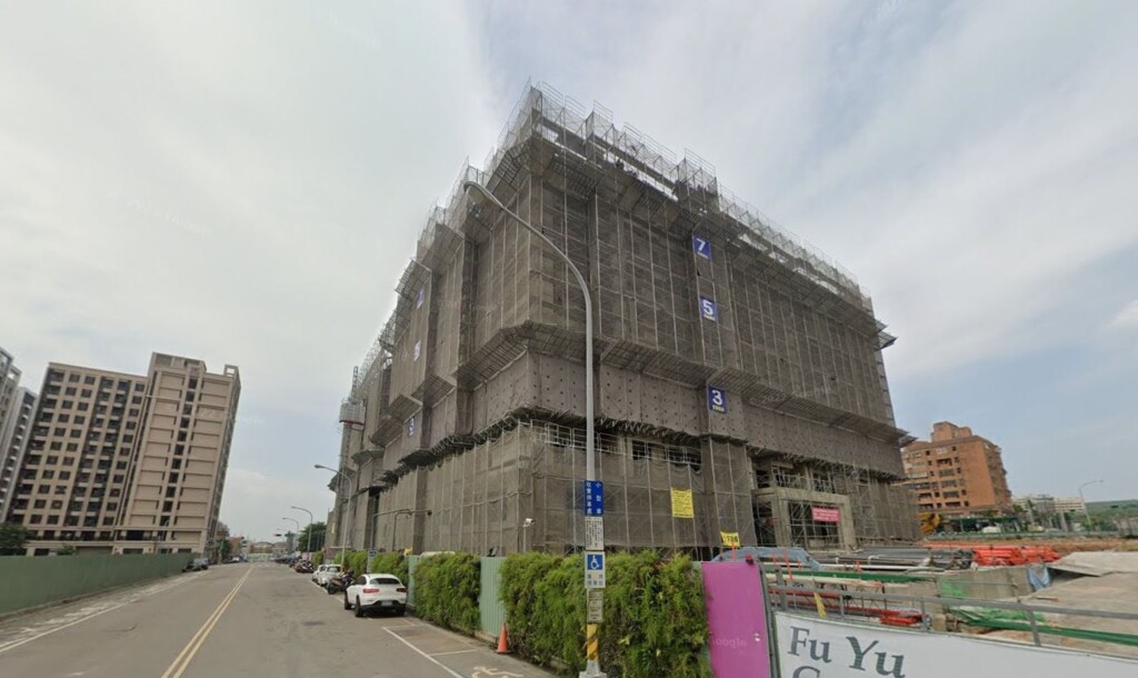 台中市南屯區建功路電梯大廈㋉嶺東 富宇世界花園 次頂樓兩房平車絕佳視野 房屋出售 樂屋網