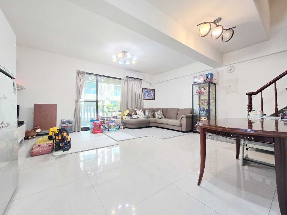 楠梓大面寬車墅｜大四房一樓孝親房｜鄰近捷運學區商圈 - 清豐大鎮3更多社區優質物件 | 樂屋網