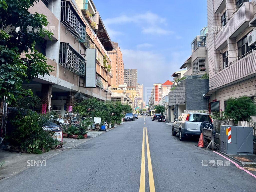 台中市北屯區文昌二街透天厝【北平商圈】南北向美透天 房屋出售 樂屋網