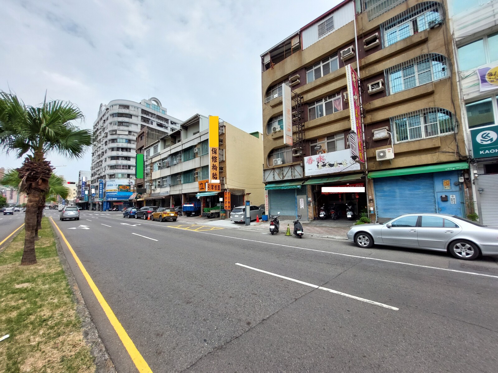 五甲瑞隆商圈正保泰路上騎樓金店面 高雄市鳳山區買房子、房屋出售 樂屋網