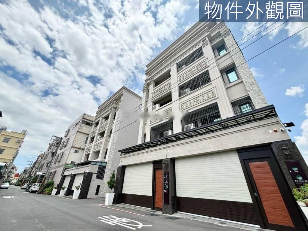 岡山捷運1年新屋超值五房邊間併排雙車墅 高雄市岡山區皇家晶典no18忠誠居買房子 樂屋網