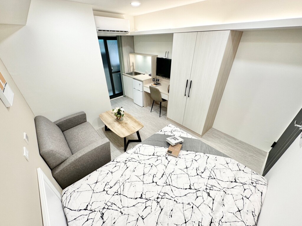 台中市北屯區熱河路二段電梯大廈走路到崇德文心⭐電梯管理員⭐流理臺⭐全新裝潢 房屋出租 樂屋網