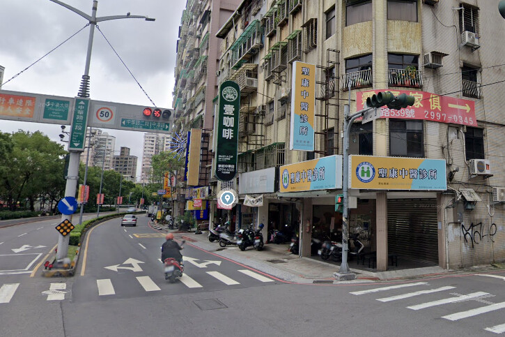 新北市新莊區中華路二段電梯大廈大面寬三角窗店面適診所便利超商藥妝 房屋出租 樂屋網