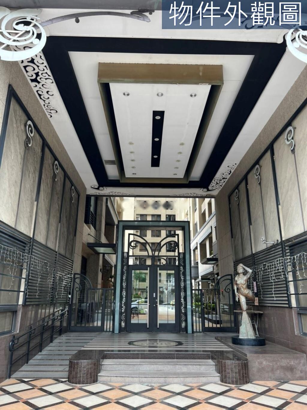 京典高雄市鼓山區明誠三路電梯大廈農16凹仔底超質感稀有挑高樓 房屋出售 樂屋網