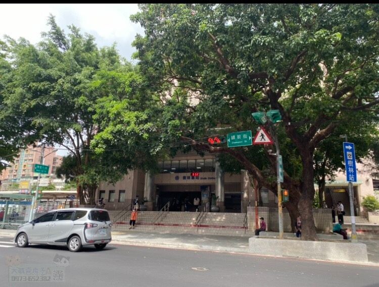 新北市板橋區溪崑二街公寓樹林車站大地坪頂加⭐邊間採光 置產首選｜21大毓 房屋出售 樂屋網