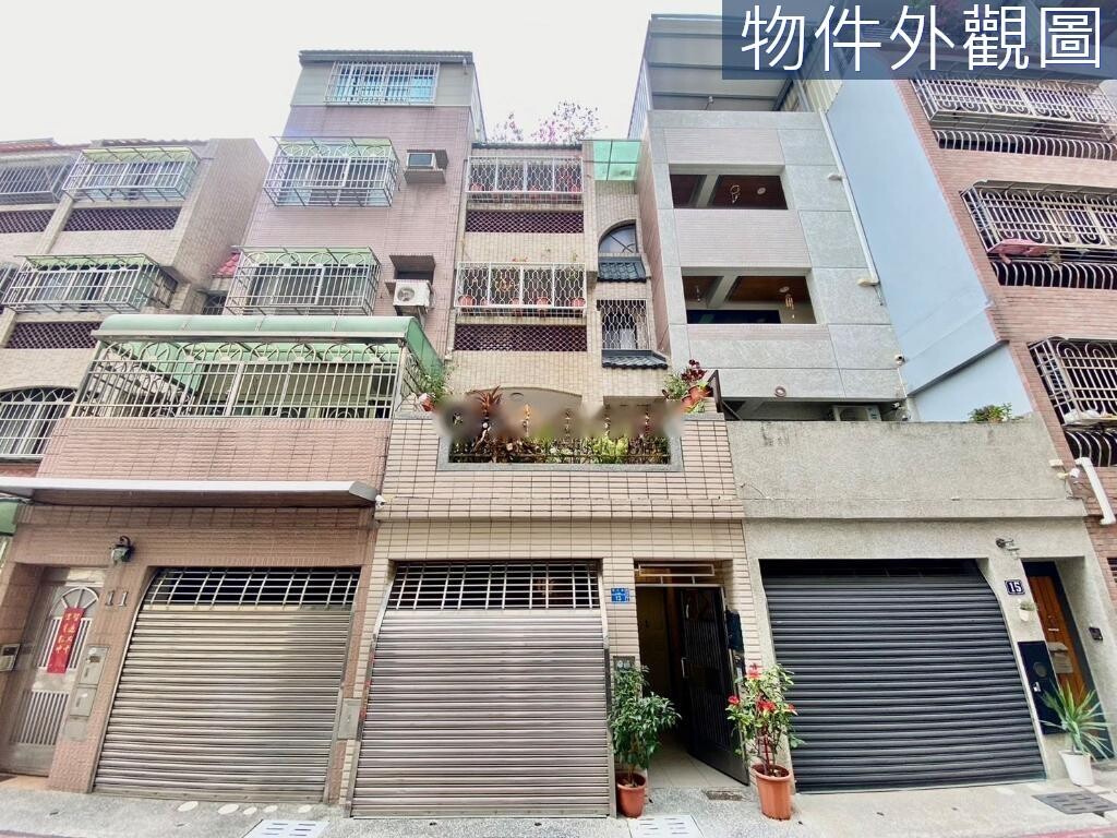 高雄市前鎮區沱江街透天厝黃老師⭐️亞灣區僅此一間免整理車墅小豪邸 房屋出售 樂屋網