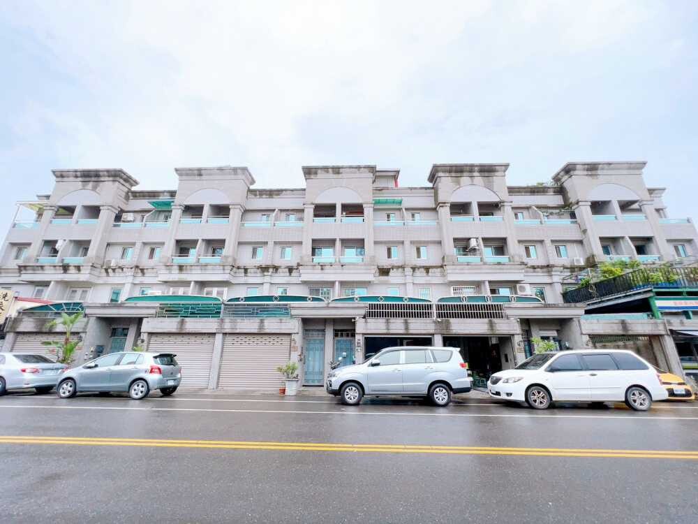 高雄市仁武區京富路透天厝仁武臨12米路車墅全誠建設傳統格局5大房 房屋出售 樂屋網