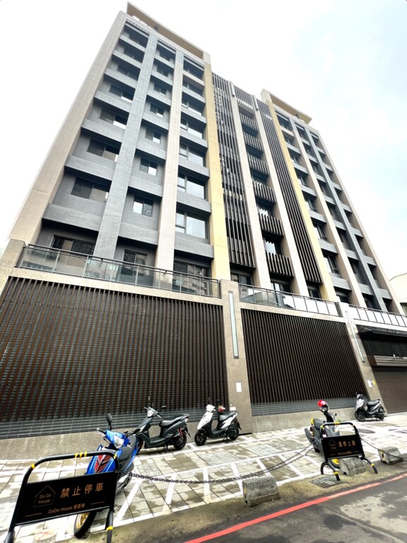 Dodo House桃園市龜山區萬壽路一段電梯大廈稀有邊間全新未住迴龍一樓電梯三房車廁所開窗 房屋出售 樂屋網