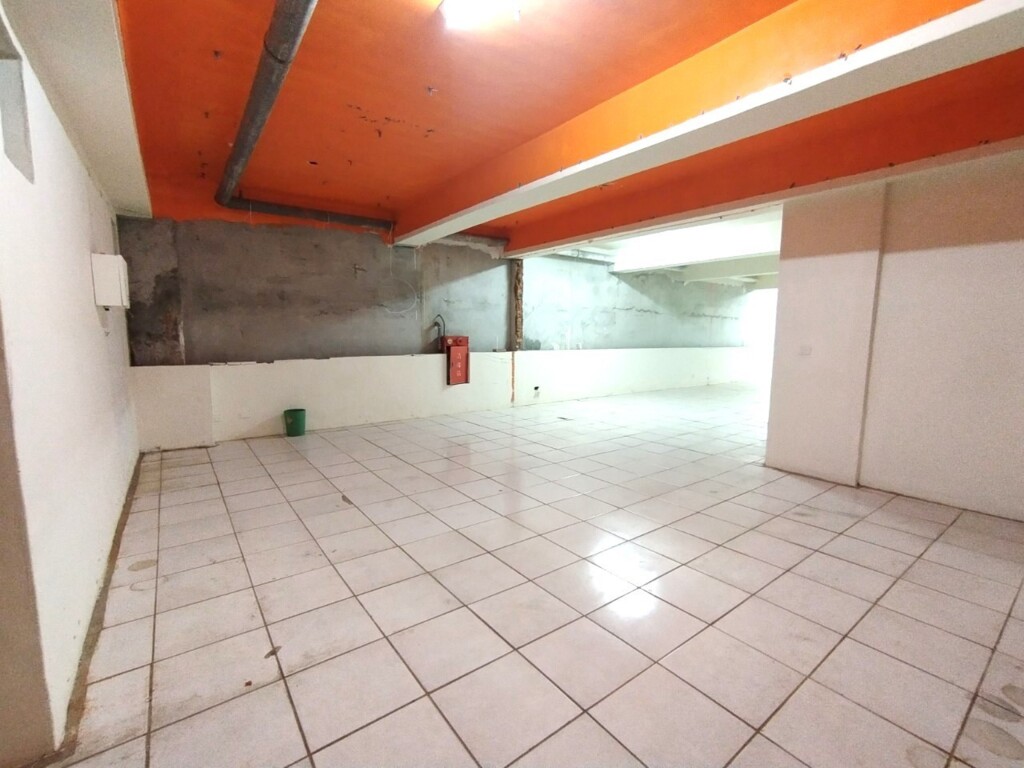 新竹市東區光復路一段辦公關新商圈旁地下室73坪辦公室招租★近郵局★ 房屋出租 樂屋網