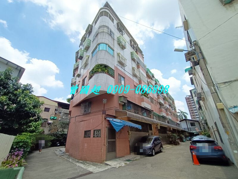 台中市南區忠孝路電梯大廈秒殺，低於市價【忠孝路樓店面】近忠孝夜市中興大學 房屋出售 樂屋網
