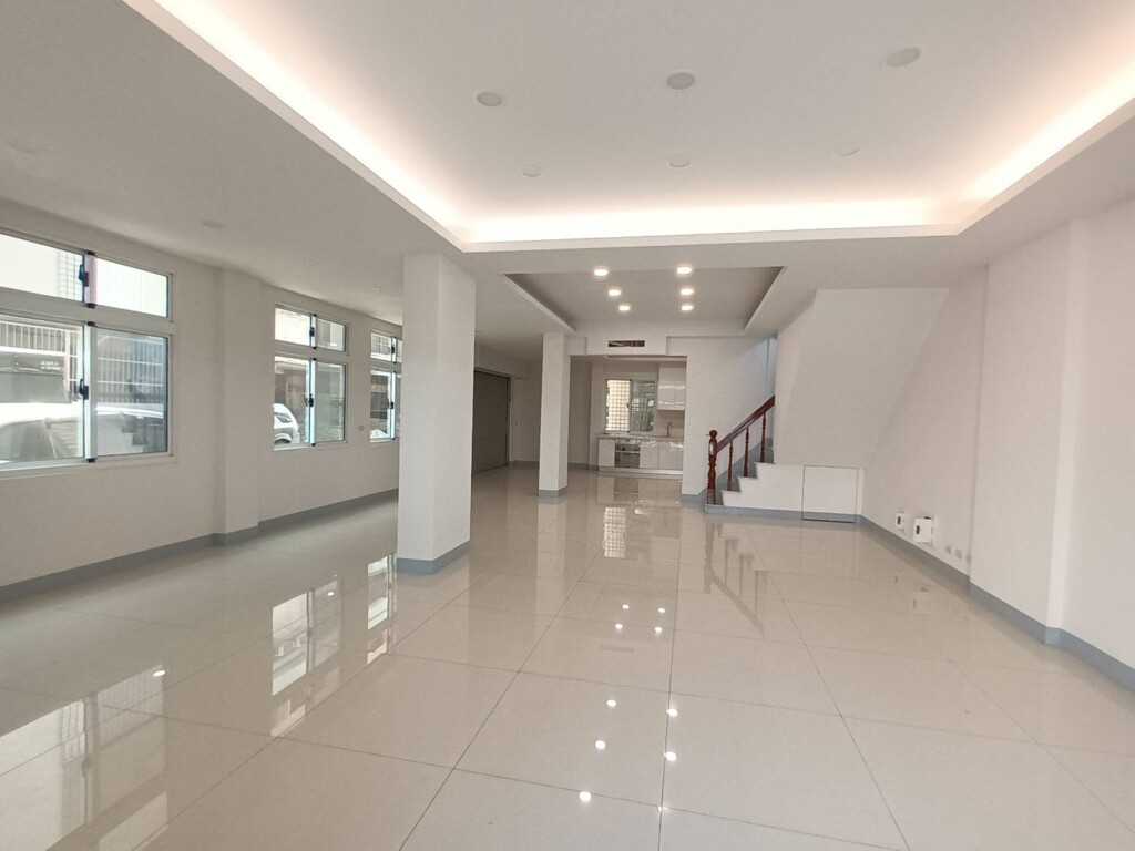 台南市安南區同安路透天厝優~~同安路三角窗3樓店辦住 房屋出售 樂屋網