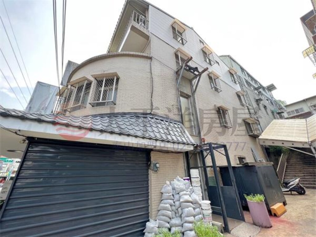 新北市五股區自強路透天厝五股買房賣屋高效能邊間金店住 房屋出售 樂屋網