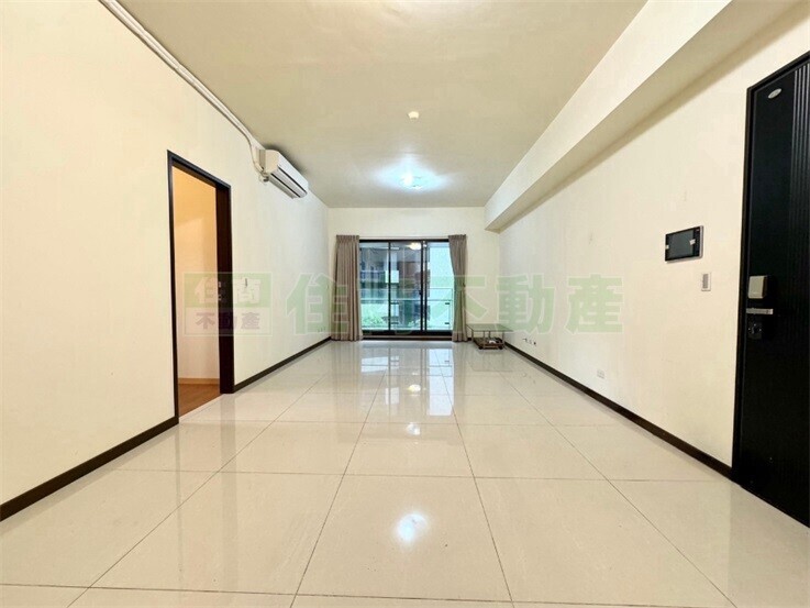 屋主鐵了心要賣~奇岩華固出雲4房雙平面車 台北市北投區華固奇妍出雲買房子、房屋出售 樂屋網