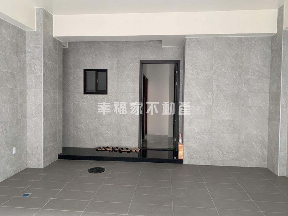 台南市東區生產路透天厝東區自地自建電梯透天 房屋出售 樂屋網