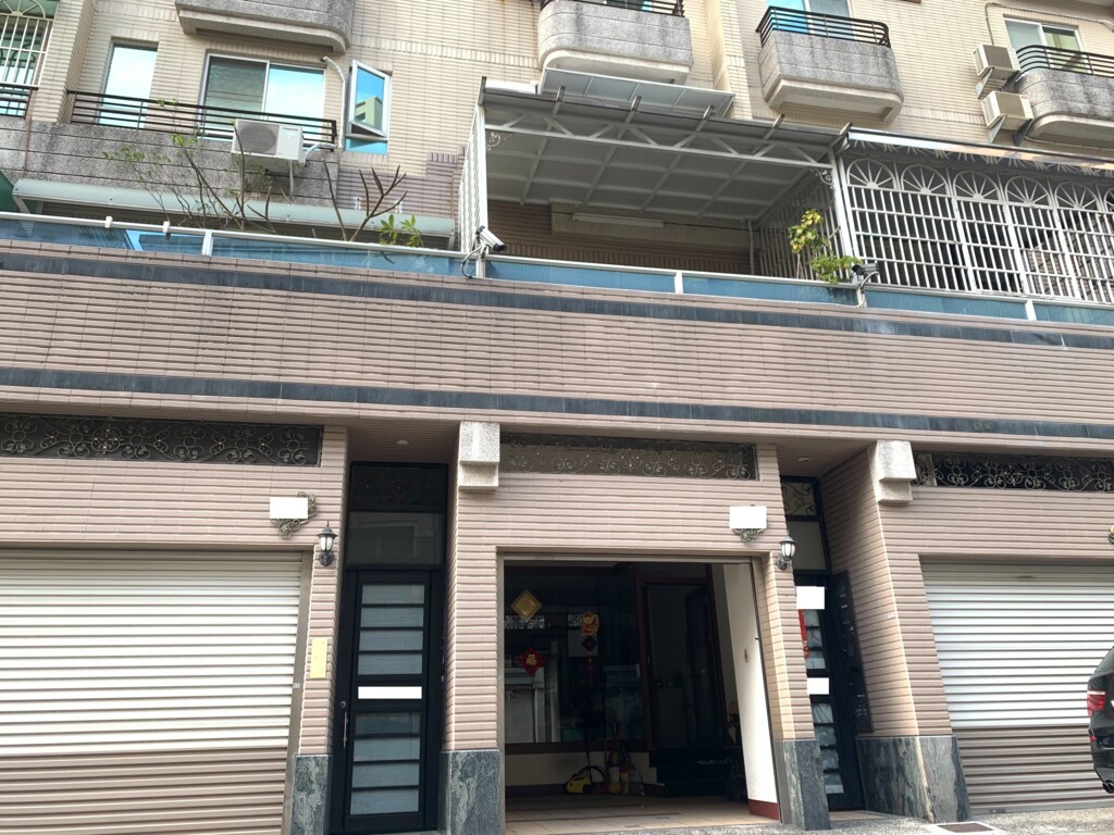 高雄市前鎮區瑞士街別墅瑞祥明星學區優質車墅 房屋出售 樂屋網