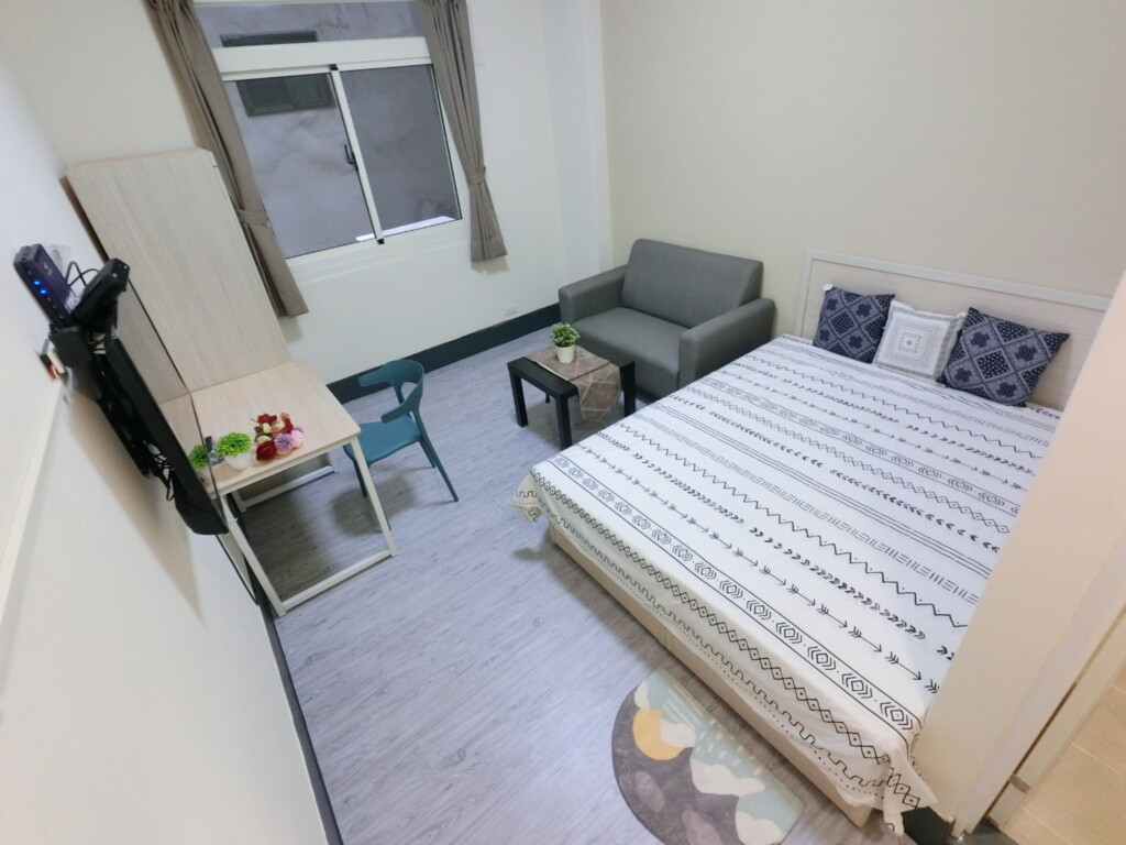 台中市西屯區逢甲路電梯大廈走路逢甲大學⭐️系統裝潢⭐️全新電梯⭐️投幣共洗烘 房屋出租 樂屋網