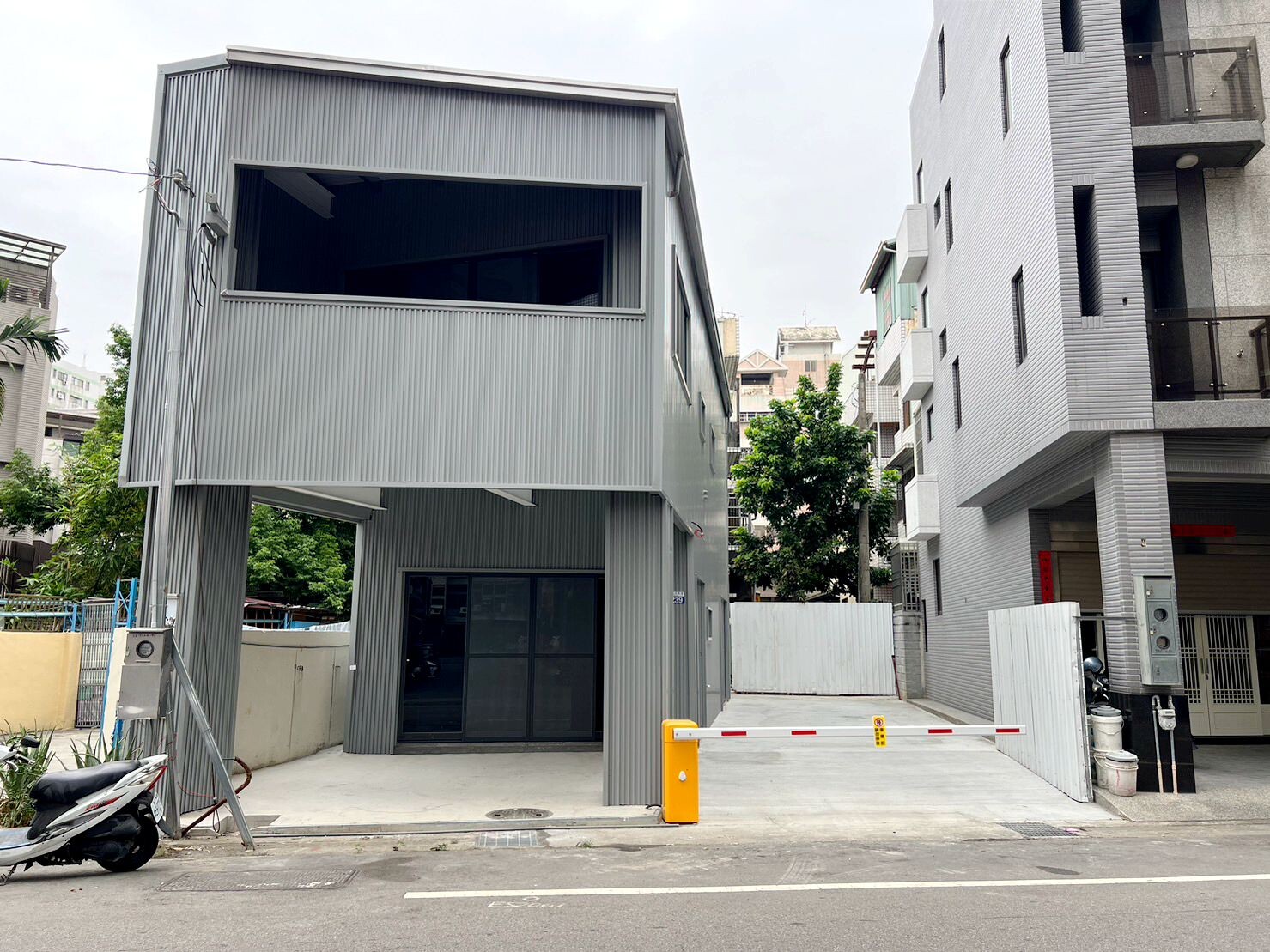 親家福星道台中市西屯區福吉街電梯大廈西屯逢甲商圈~輕奢裝潢戶平車~ 房屋出售 樂屋網