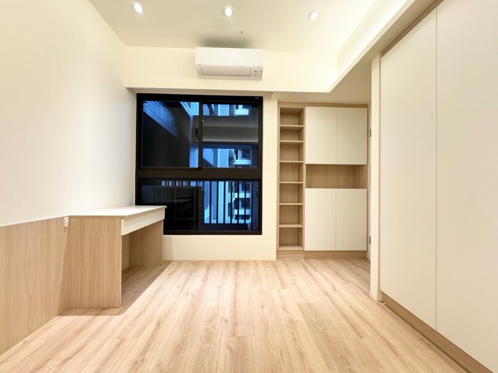 台中市西屯區大墩十八街 金店面大墩近捷運站停車場 門口也可以停12樓出租 樂屋網
