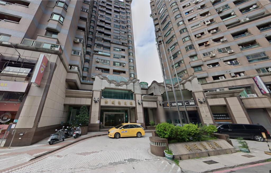 鄉城陽光鎮台南市東區中華東路二段電梯大廈南紡夢時代鄉城陽光鎮全新裝潢套房出租 房屋出租 樂屋網