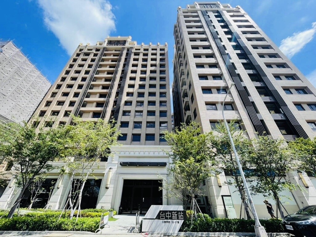 台中新站台中市東區公園東路電梯大廈東區必看次頂樓邊間最棒格局三房附平車 房屋出售 樂屋網
